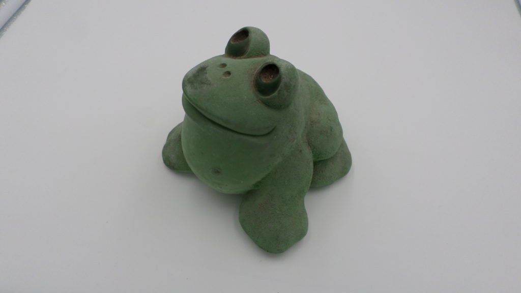 Grosse grenouille en fonte peinte en vert (Ancienne) – Grenouilles du monde